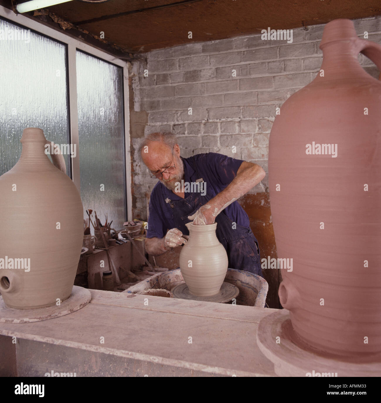 Throwing techniques hi-res stock photography and images - Alamy