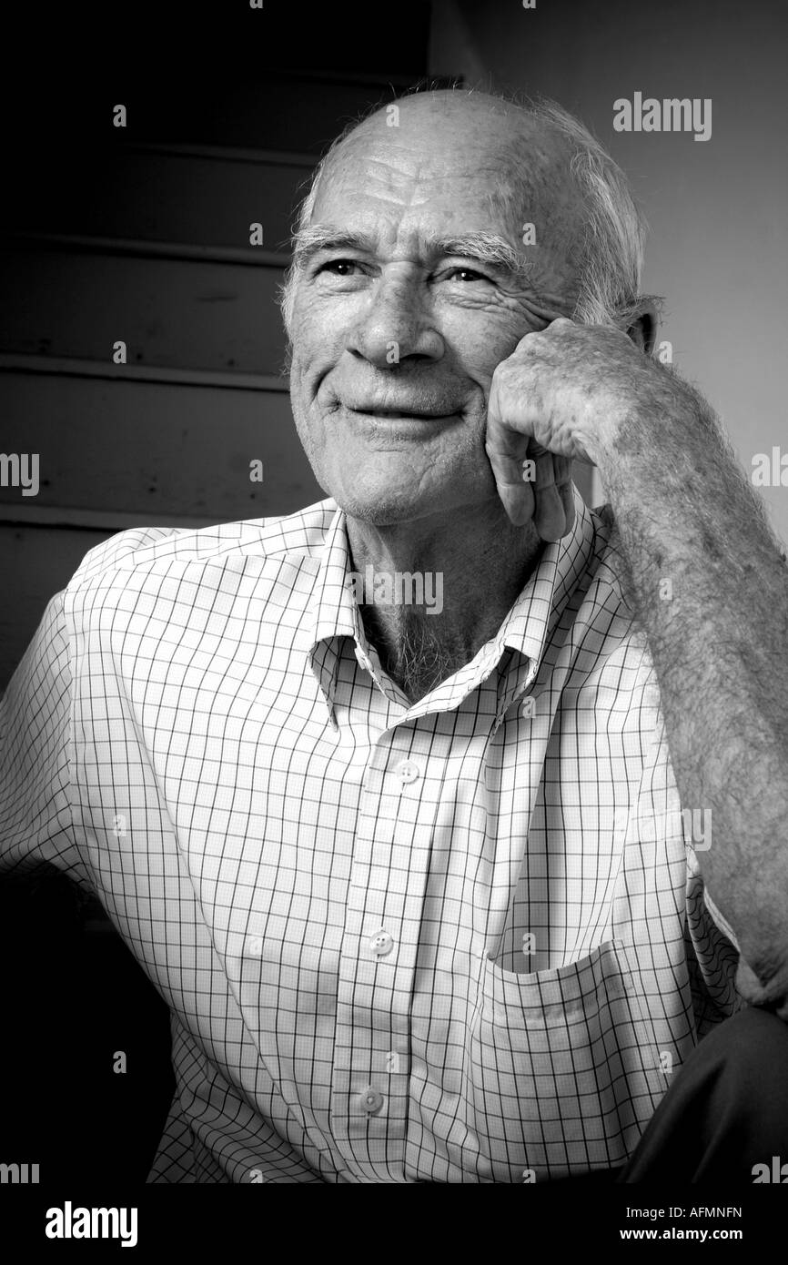 Black and white portrait of an older man Stock Photo - Alamy