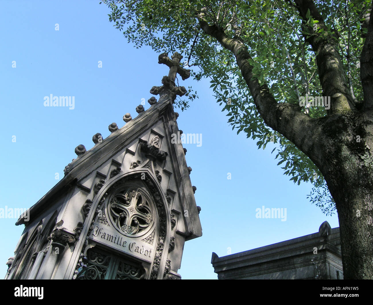 Architectural detail of crypts at Pere Lachaise cemetery Paris France ...
