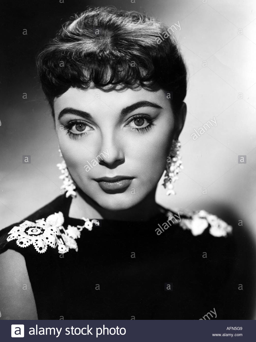 Joan Collins Stock Photos & Joan Collins Stock Images - Alamy