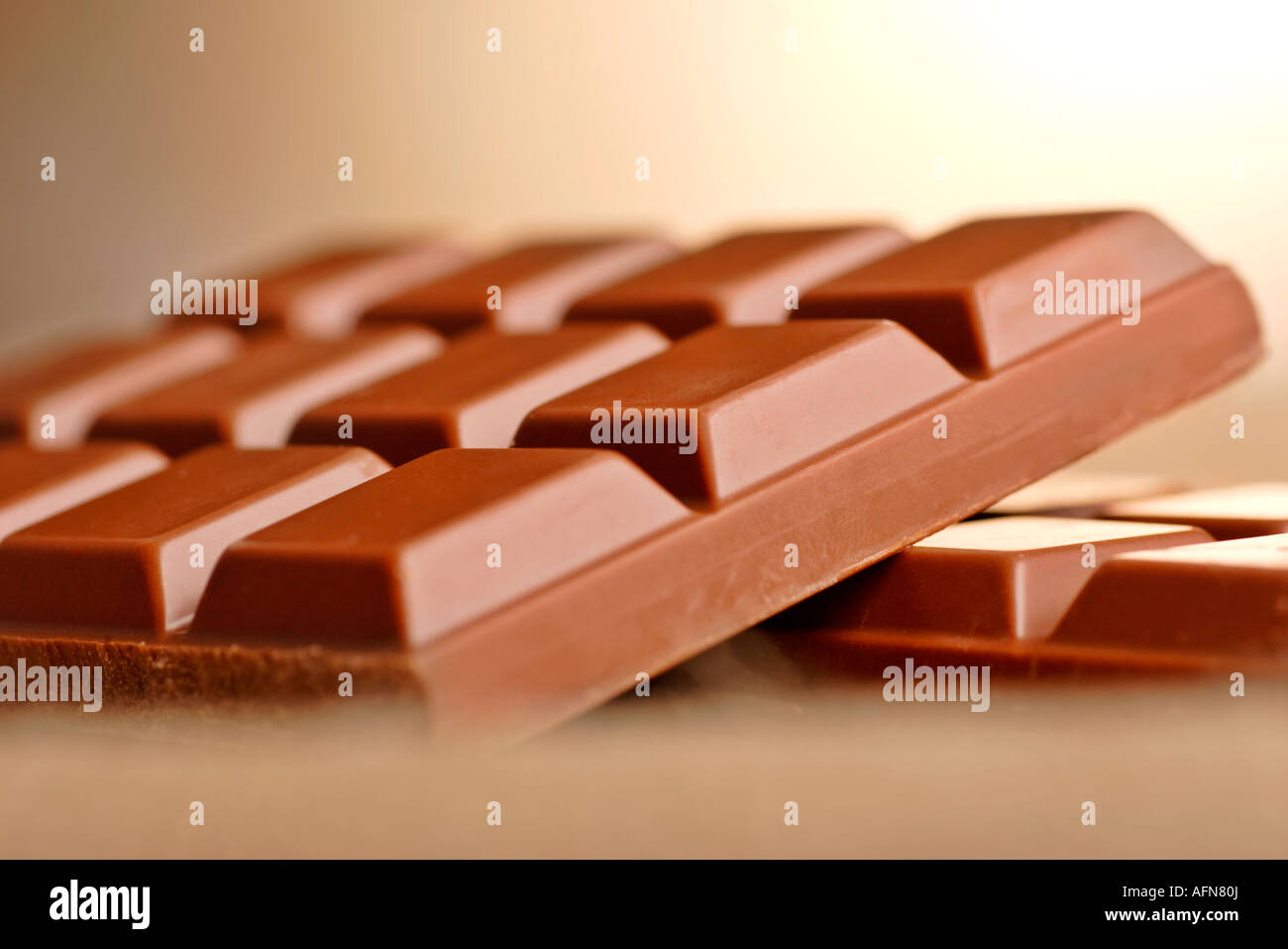 delicious milk chocolate bar eat me Stock Photo - Alamy
