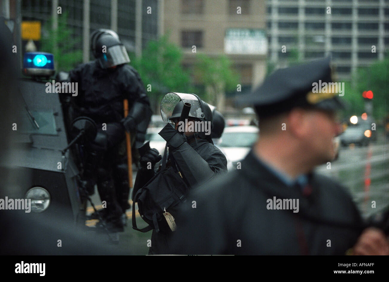 Washington D.C. Police are ready to control the crowd during the April ...