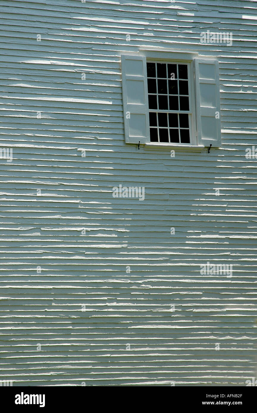 Window and an exterior wood wall Stock Photo - Alamy