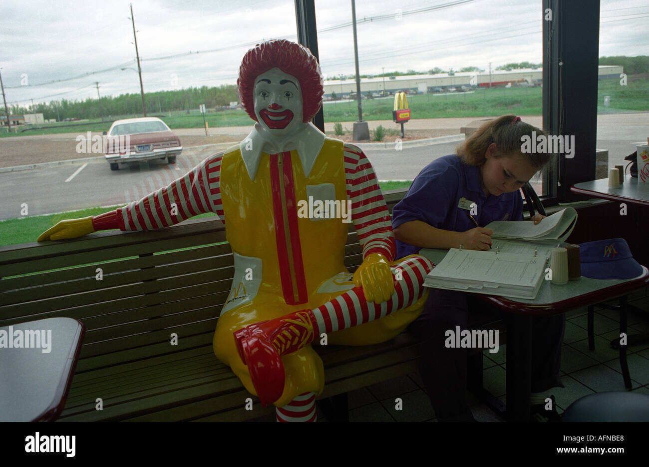 Mcdonald worker hi-res stock photography and images - Alamy