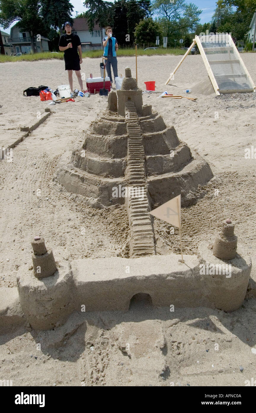 People build sand castles on the beach at Port Huron Michigan Stock ...