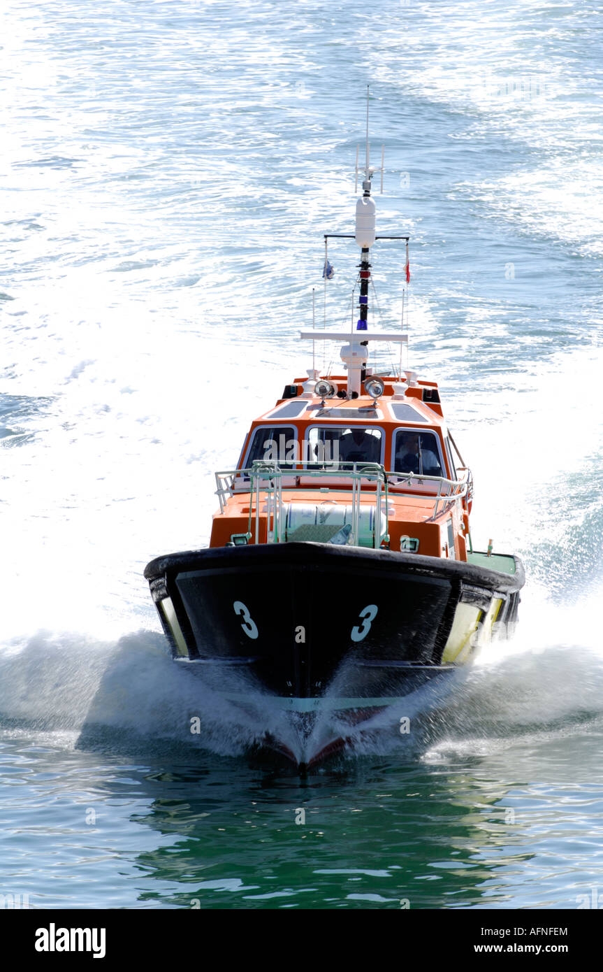 Navigating rough seas hi-res stock photography and images - Alamy