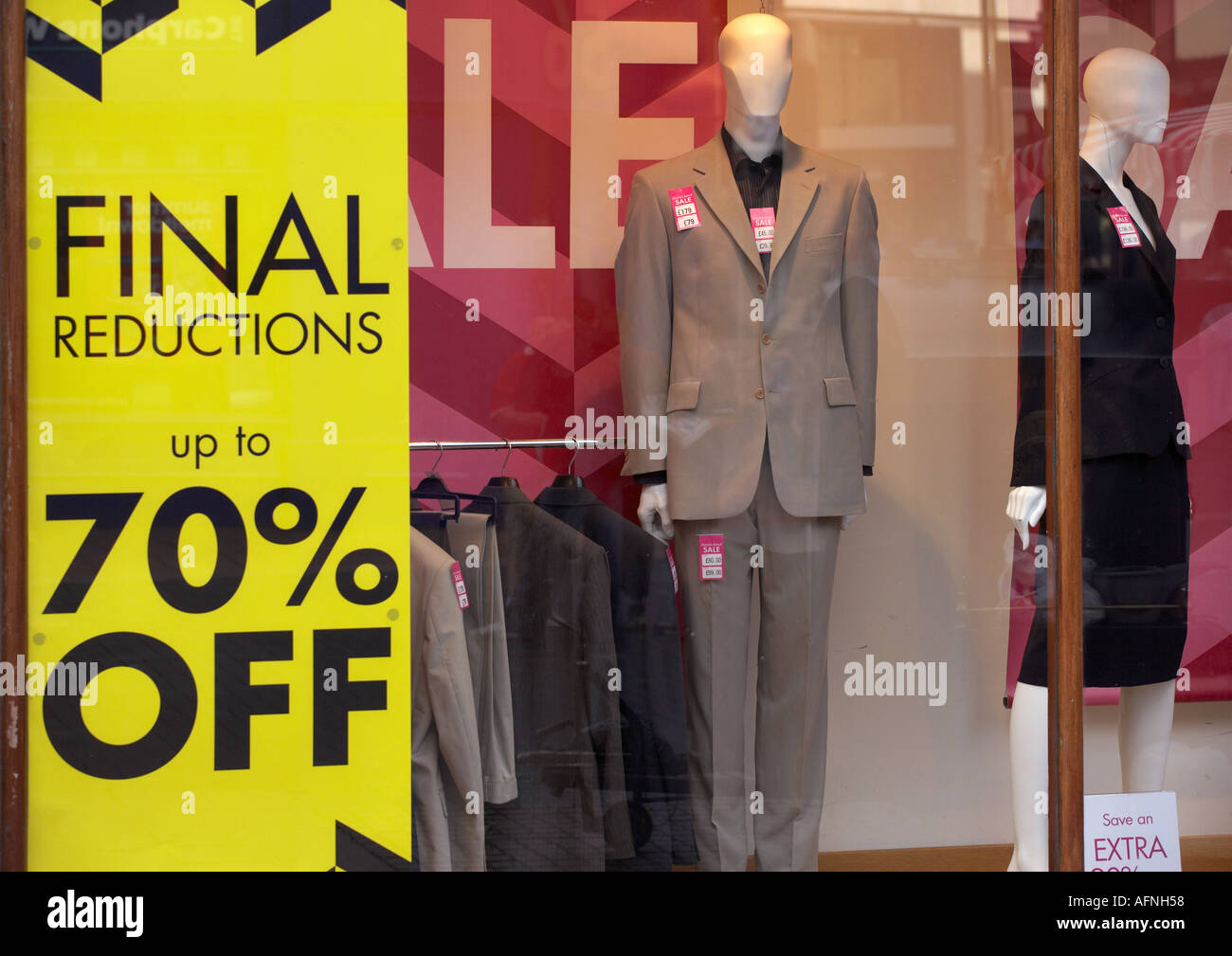 Final reduction hi-res stock photography and images - Alamy