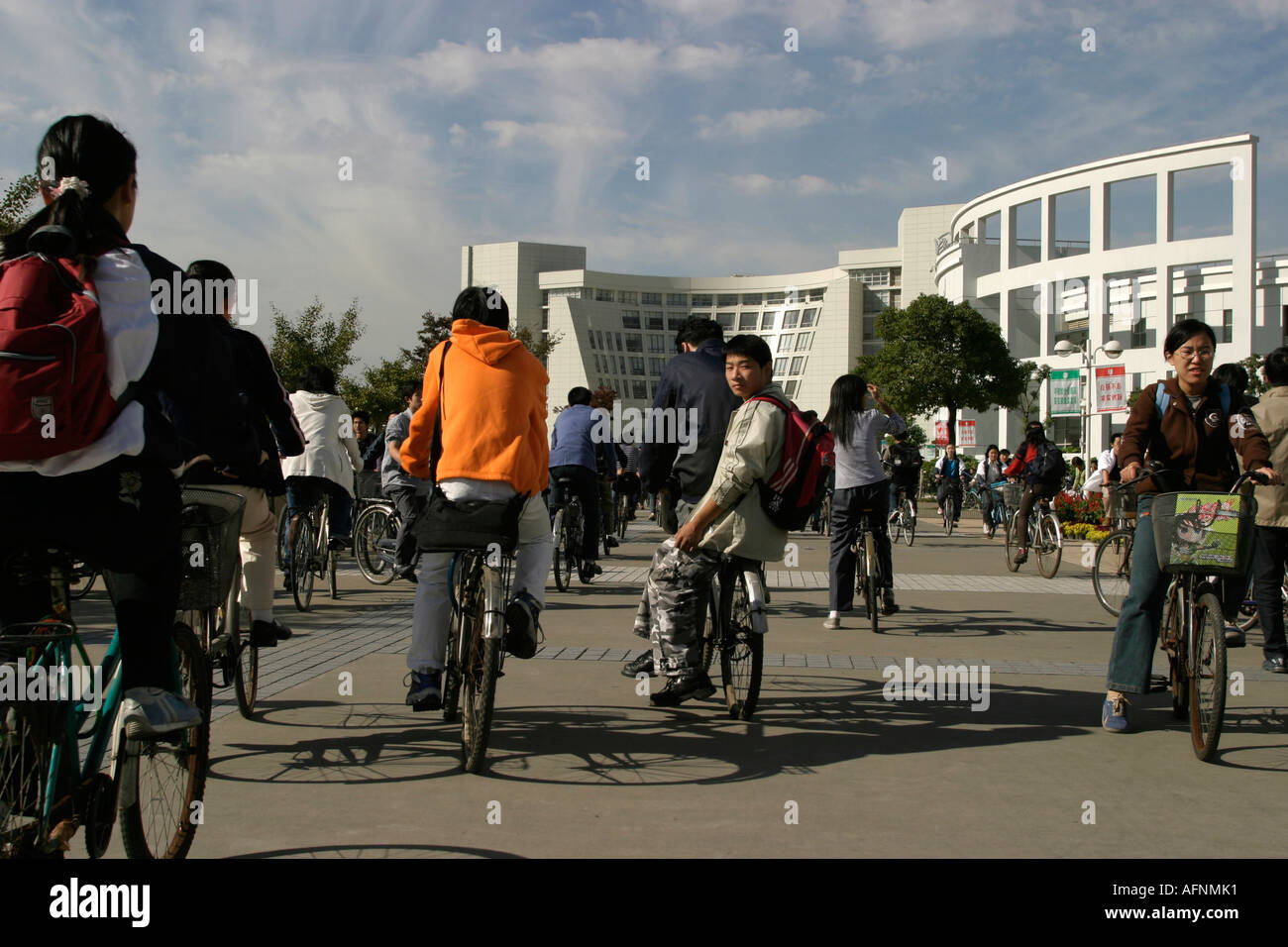 Shanghai China Shanghai University campus has just been completed ...