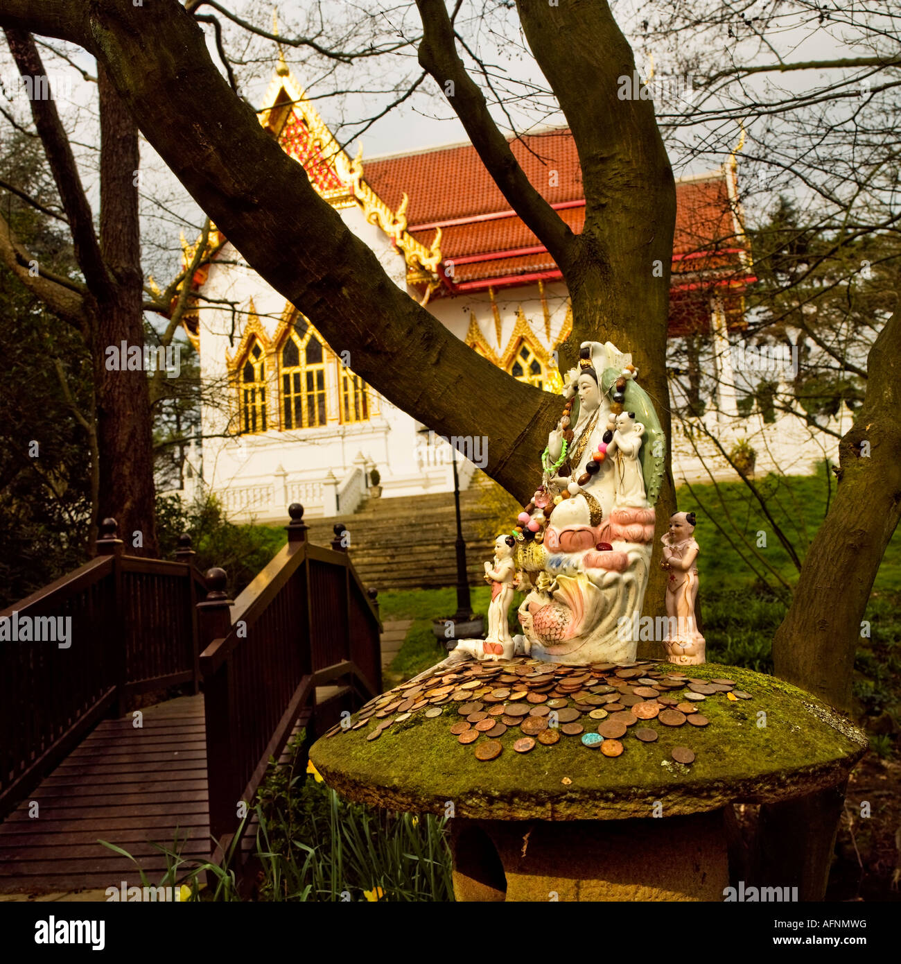 Wat Buddhapadipa Thai Buddhist temple in Wimbledon London Stock Photo ...