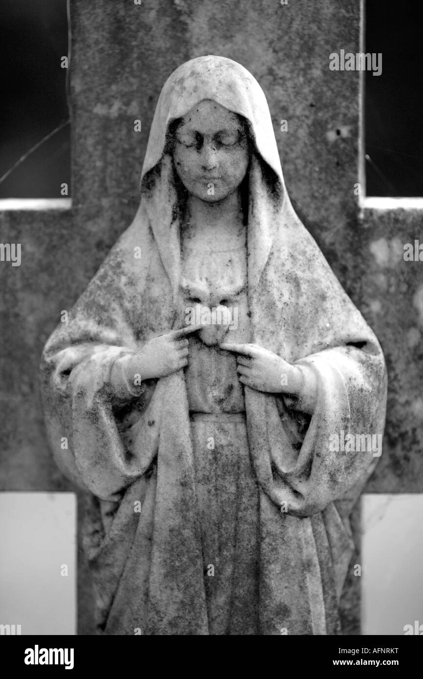 Mother mary hi-res stock photography and images - Alamy