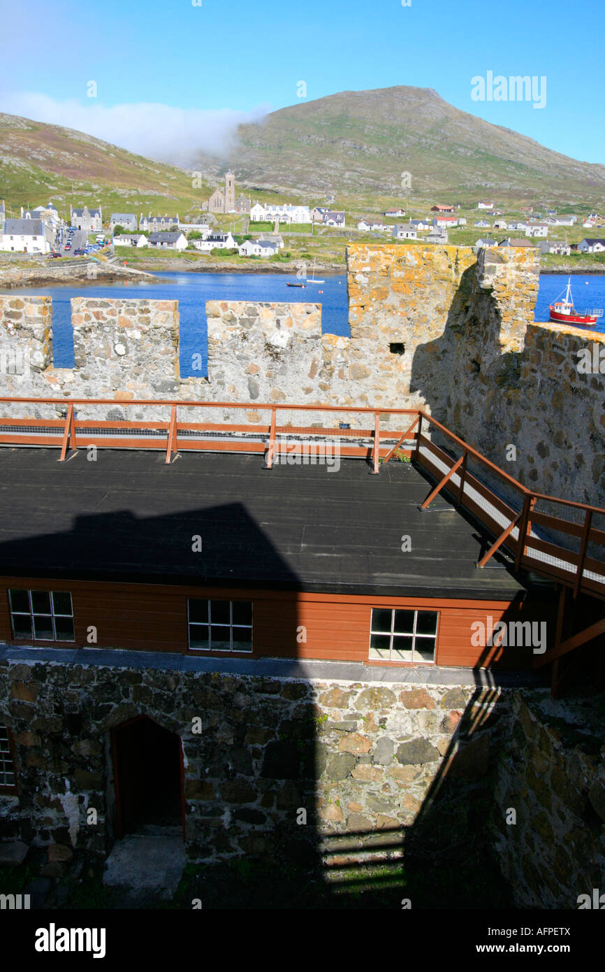 isle of barra kisimul castle isle barra castlebay Clan MacNeil western ...