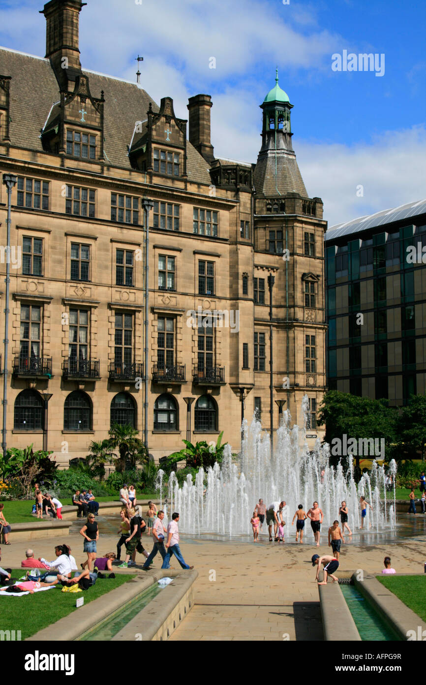 town hall peace gardens summer goodwin water fountain feature sheffield ...
