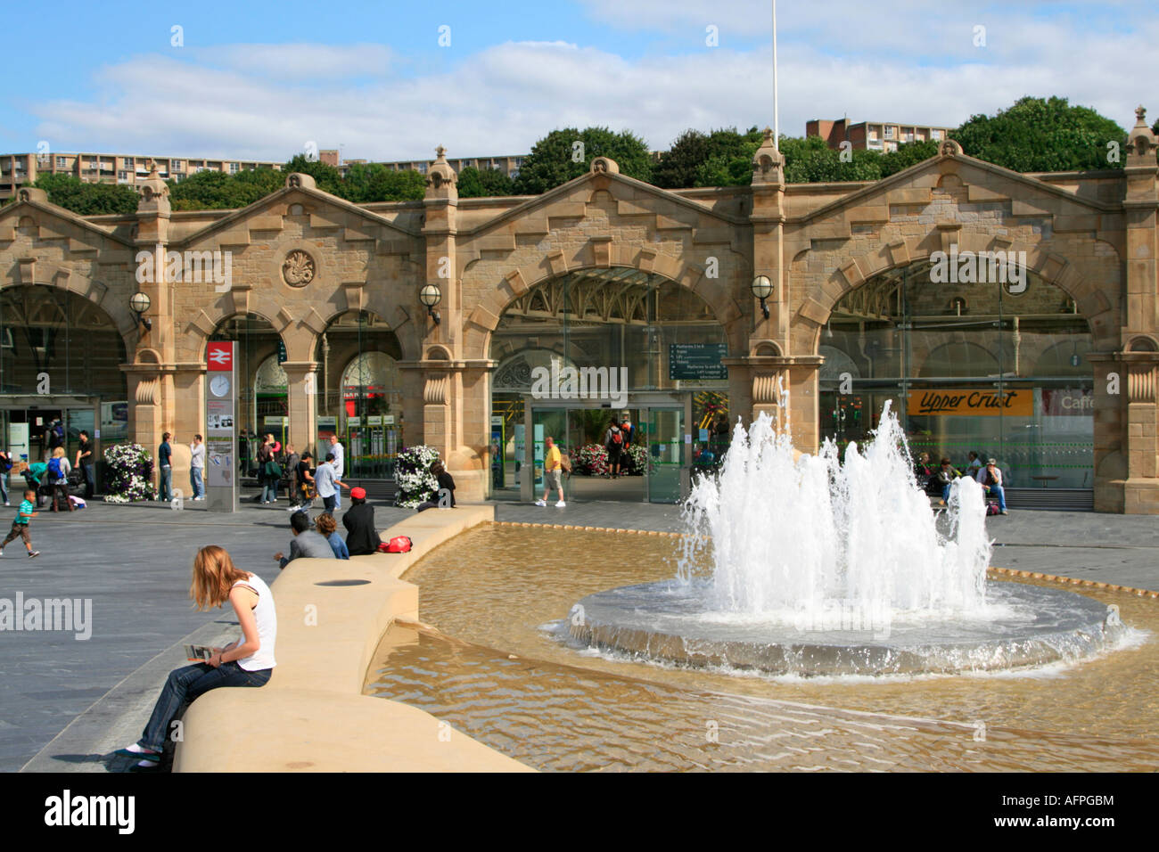 sheaf square water feature & fountain sheffield station sheffield city ...