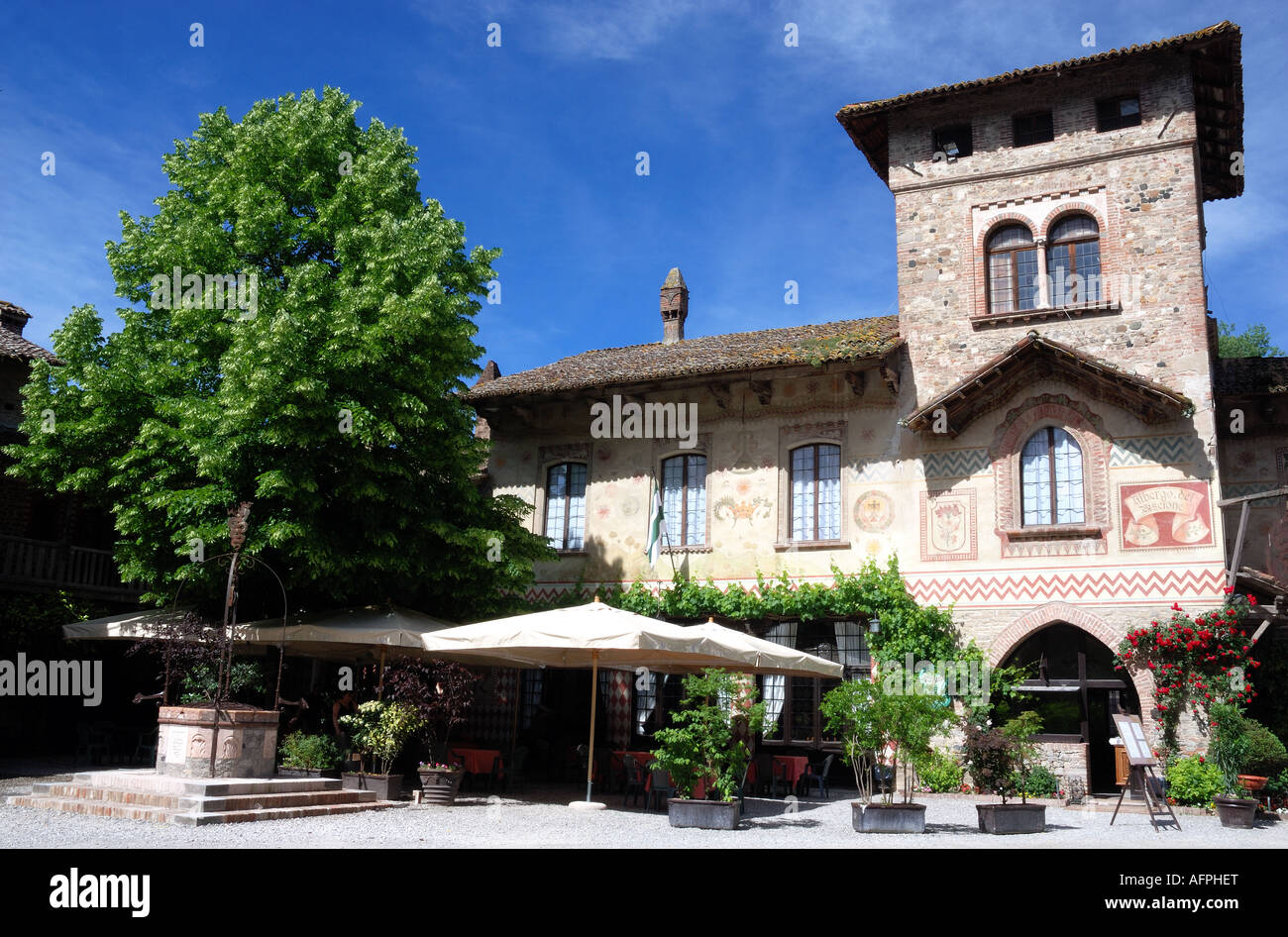 Hotel in an Italian medieval town Stock Photo - Alamy