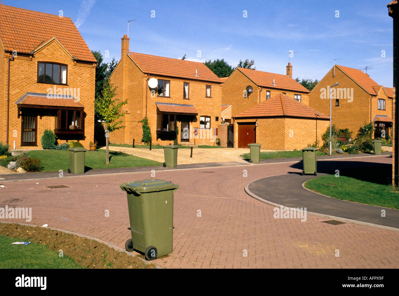 1980s britain housing hi-res stock photography and images - Alamy