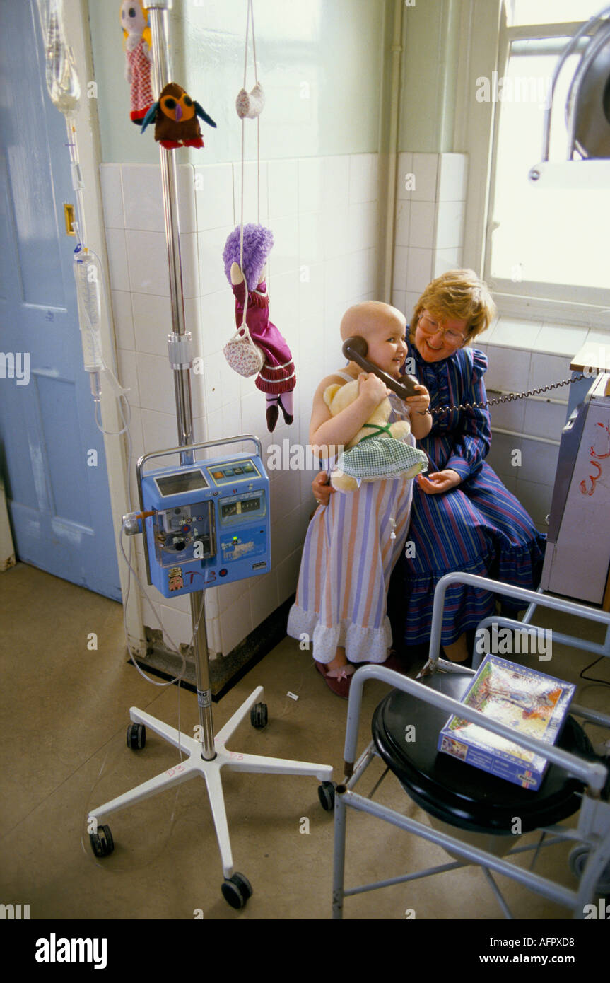 British hospital patient 1980 hi-res stock photography and images - Alamy