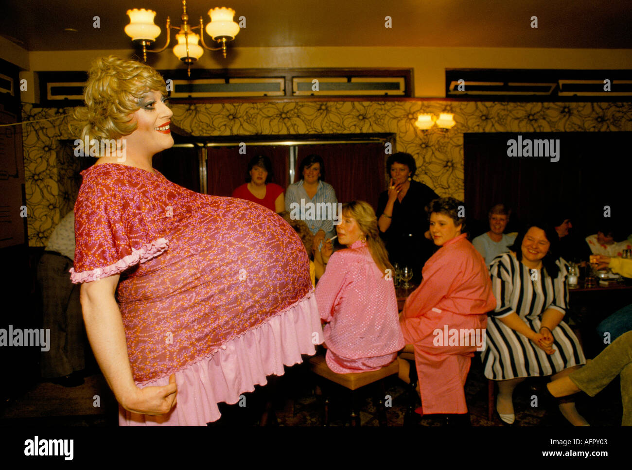 Hen party 1980s 80s uk hi-res stock photography and images - Alamy