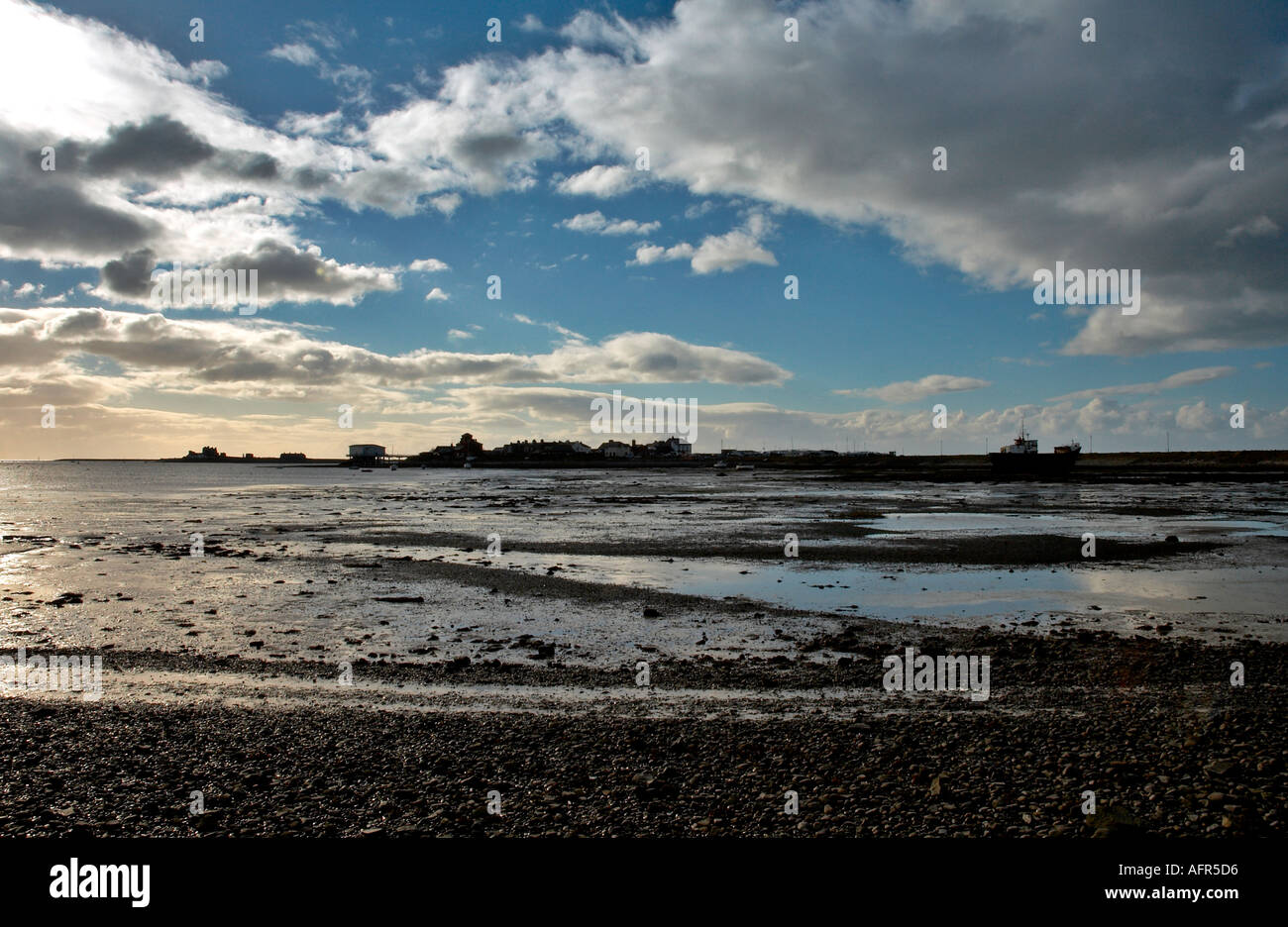 Morecambe Bay Tidal Estuary meeting the Irish Sea Stock Photo - Alamy