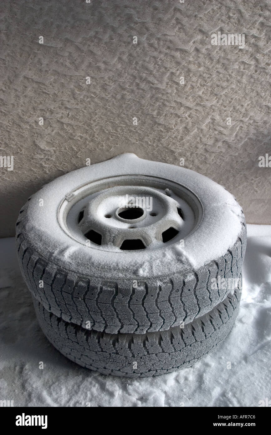 Car with two spare tires hi-res stock photography and images - Alamy