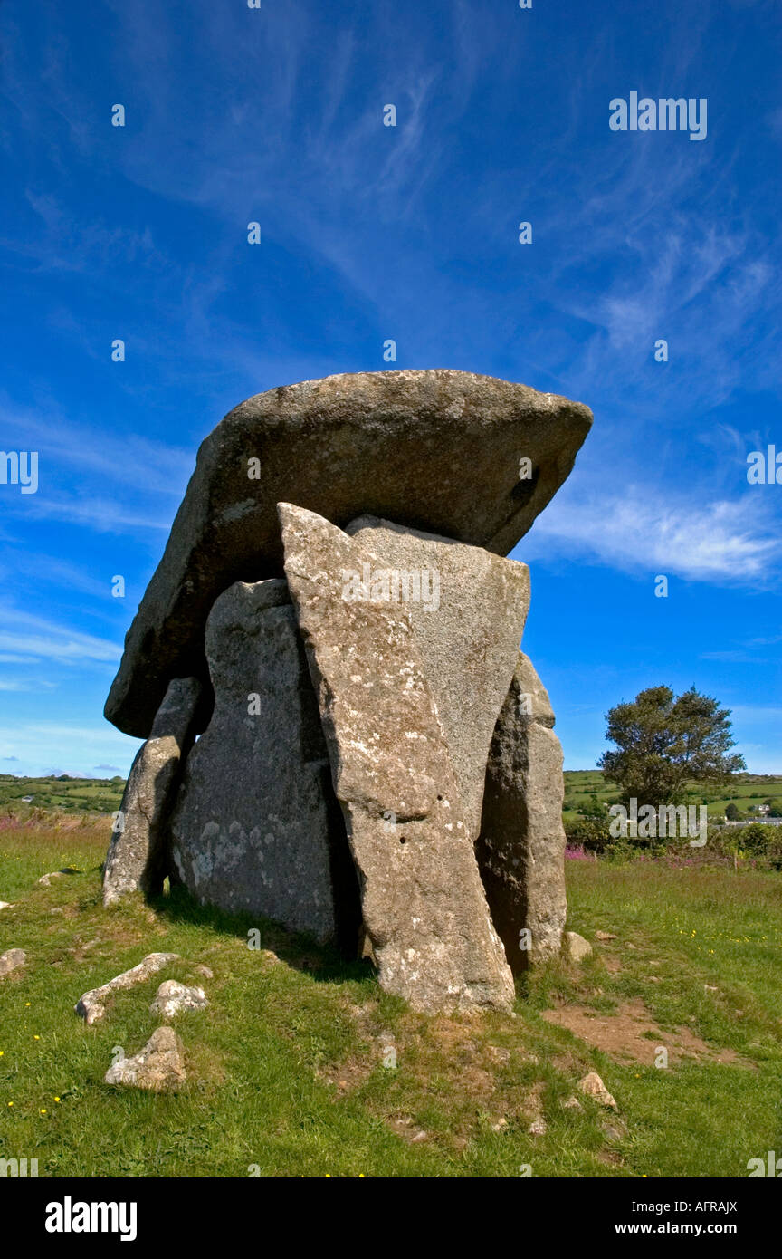 Trethevy quoit cornwall hi-res stock photography and images - Alamy