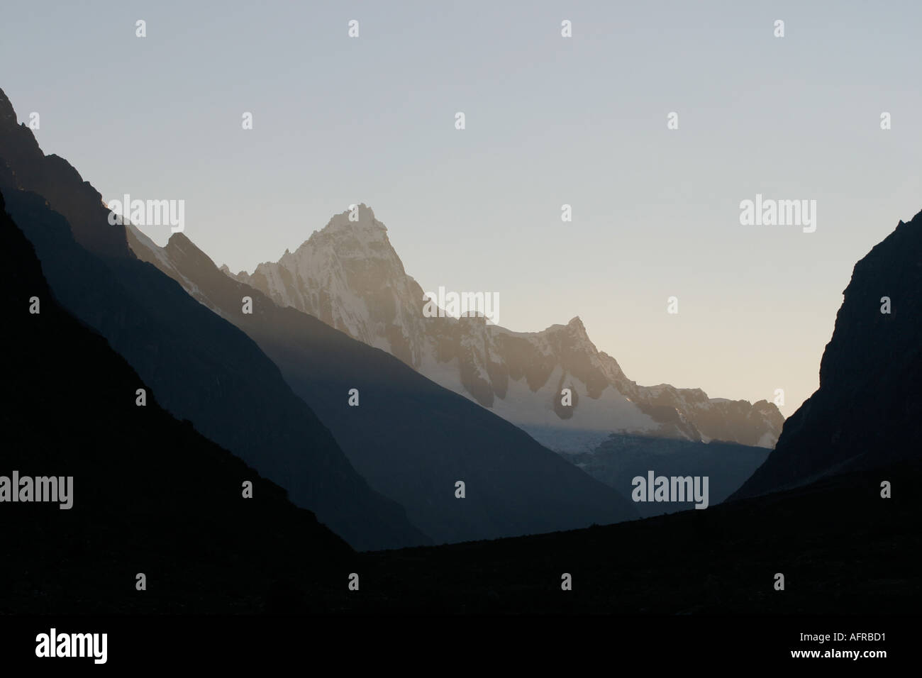 Trekking in Peru s Santa Cruz trail near Huaraz Stock Photo - Alamy