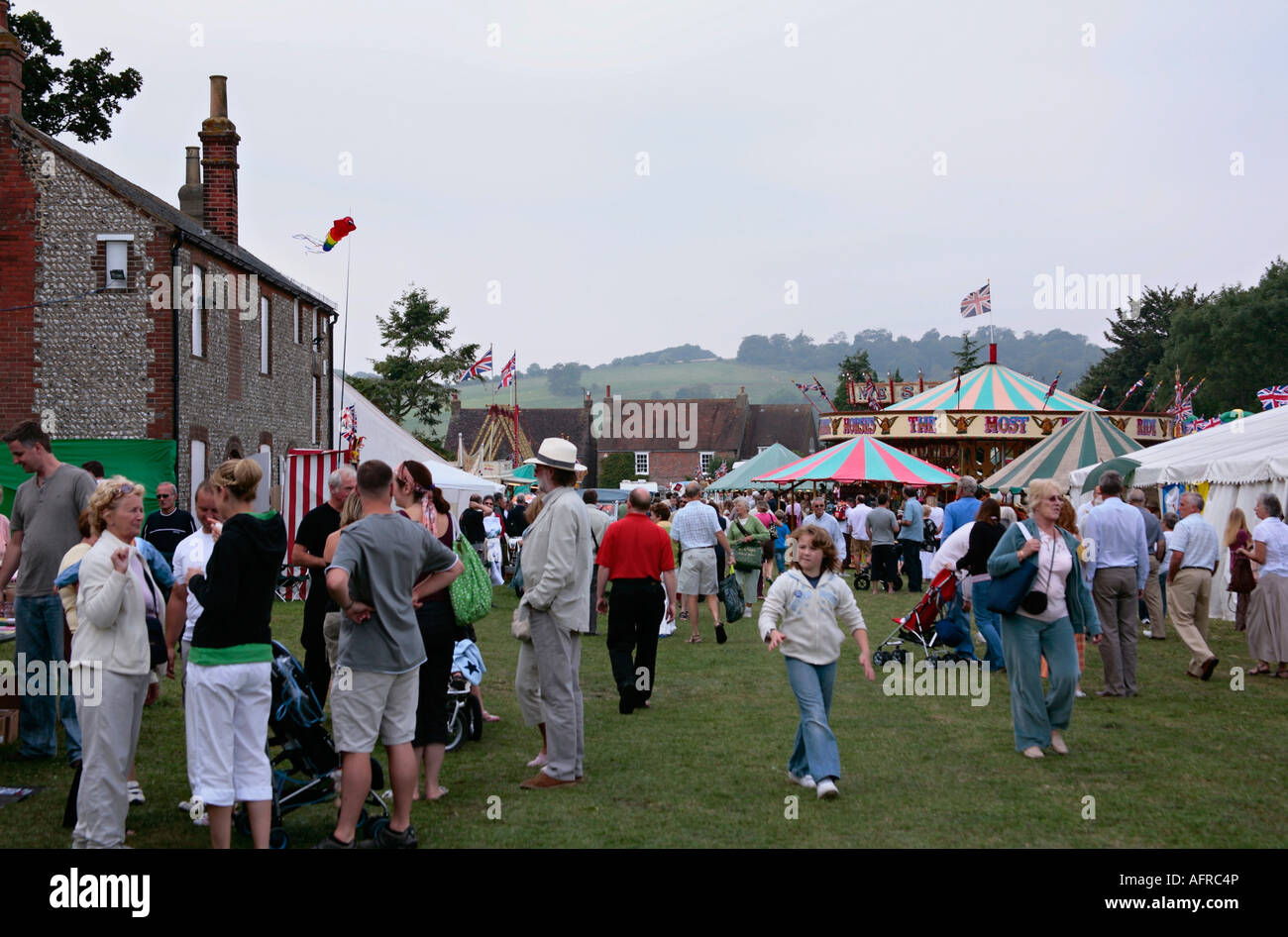 Villagers attending the annual Findon Sheep Fair Stock Photo - Alamy