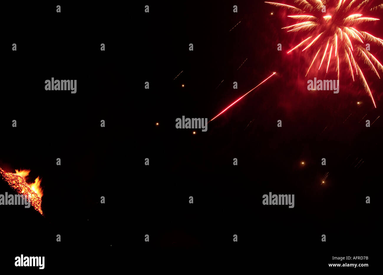 Fireworks display uk garden hi-res stock photography and images - Alamy