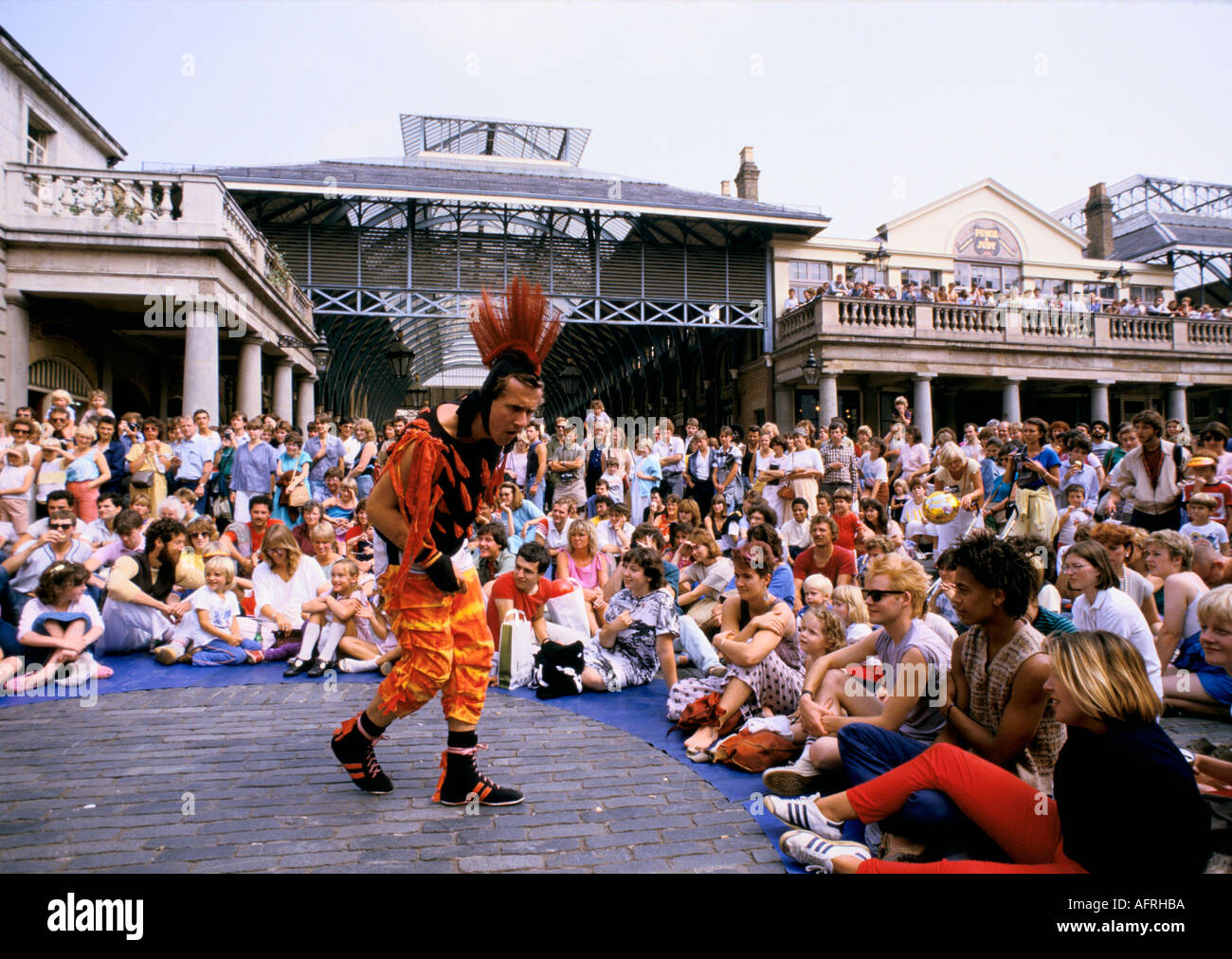 1990s london street hi-res stock photography and images - Alamy