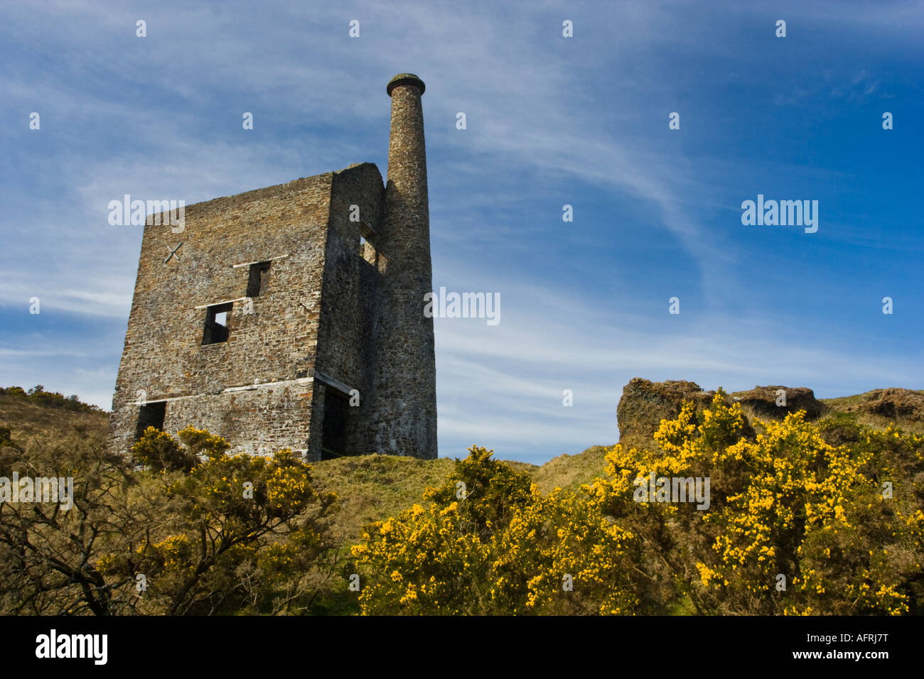 Wheal Betsy engine house on the edge of the Dartmoor National Park ...