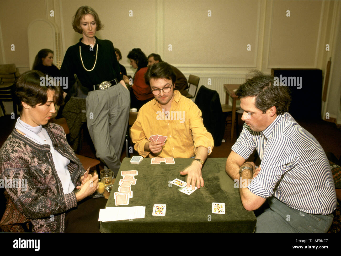 Playing bridge cards hi-res stock photography and images - Alamy