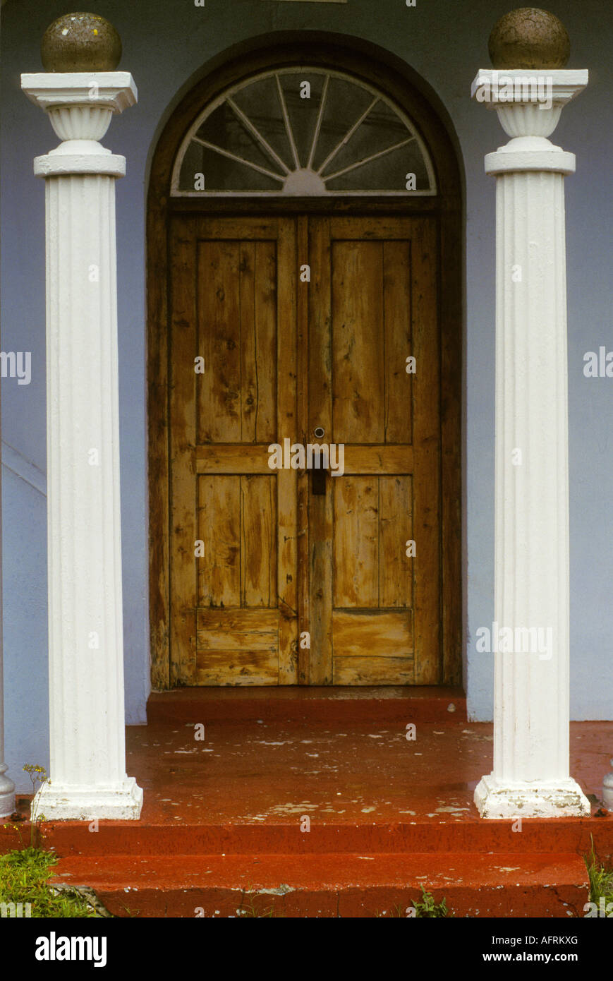 Bermuda arch doorway columns Stock Photo - Alamy
