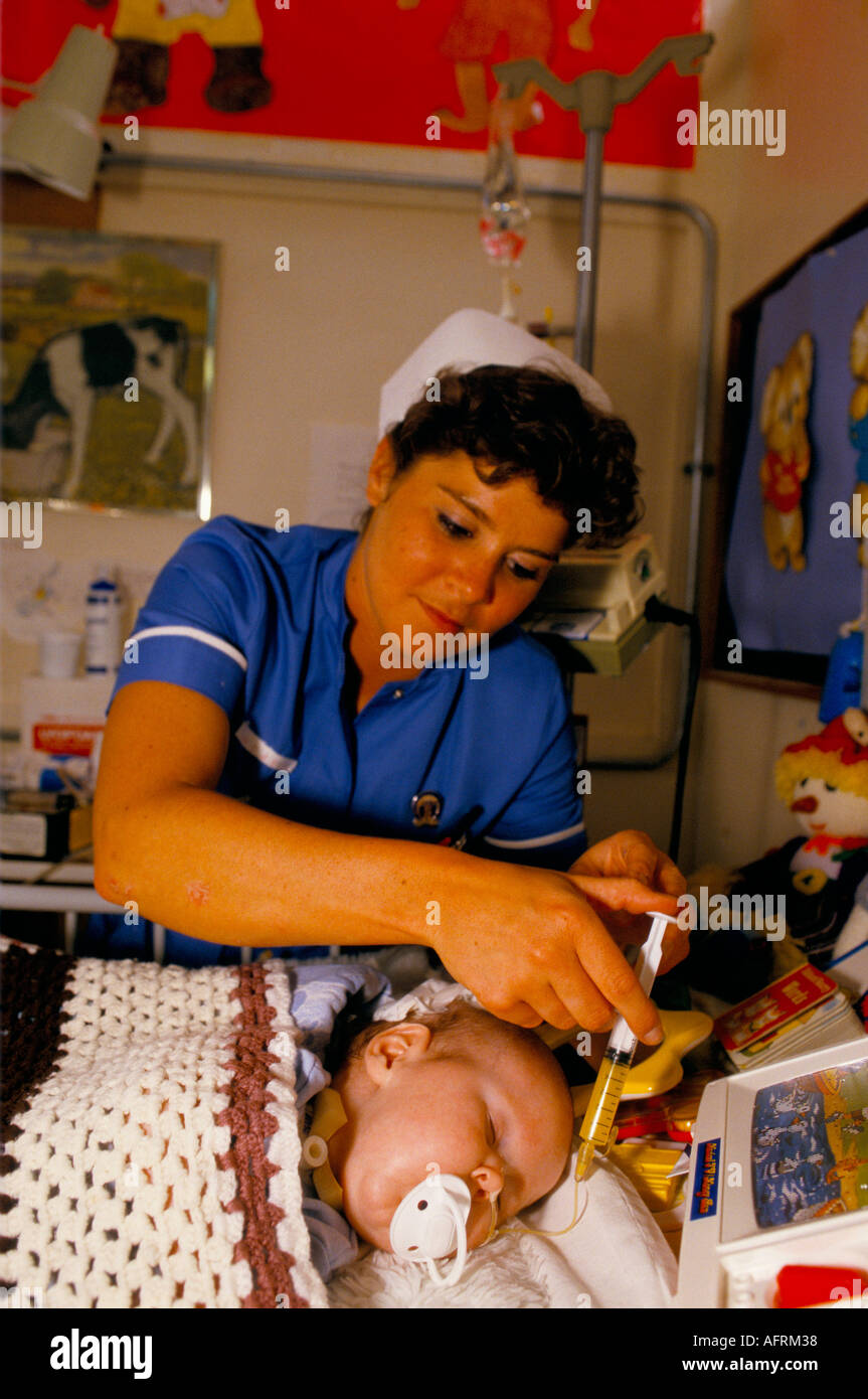 Hospital nurse 1980s hi-res stock photography and images - Alamy