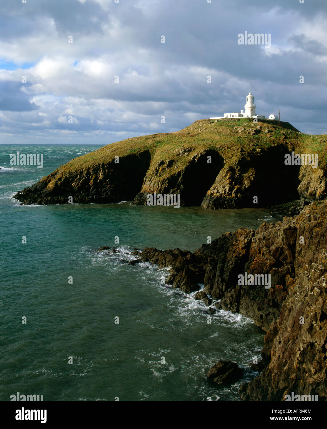 Strumble Head Lighthouse South Wales Stock Photo - Alamy