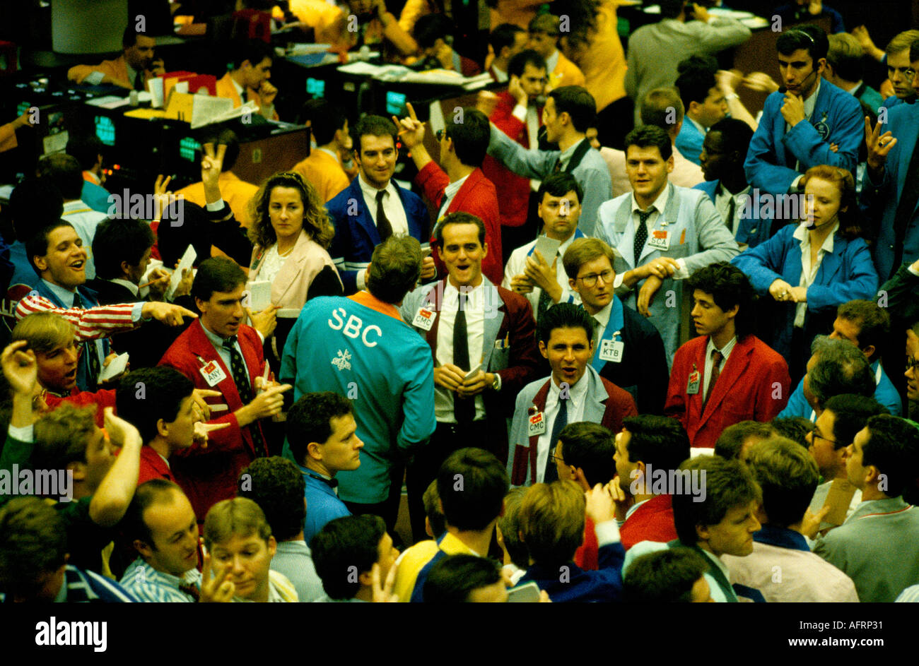 Stock Exchange Trading Floor 1990s 90s Stock Photos & Stock Exchange ...