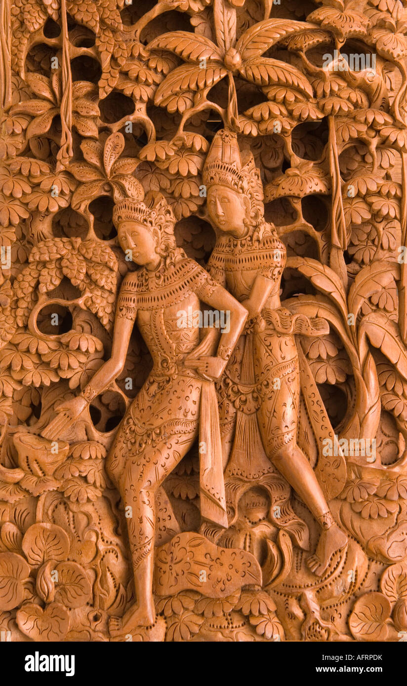 Balinese wood carving Stock Photo - Alamy