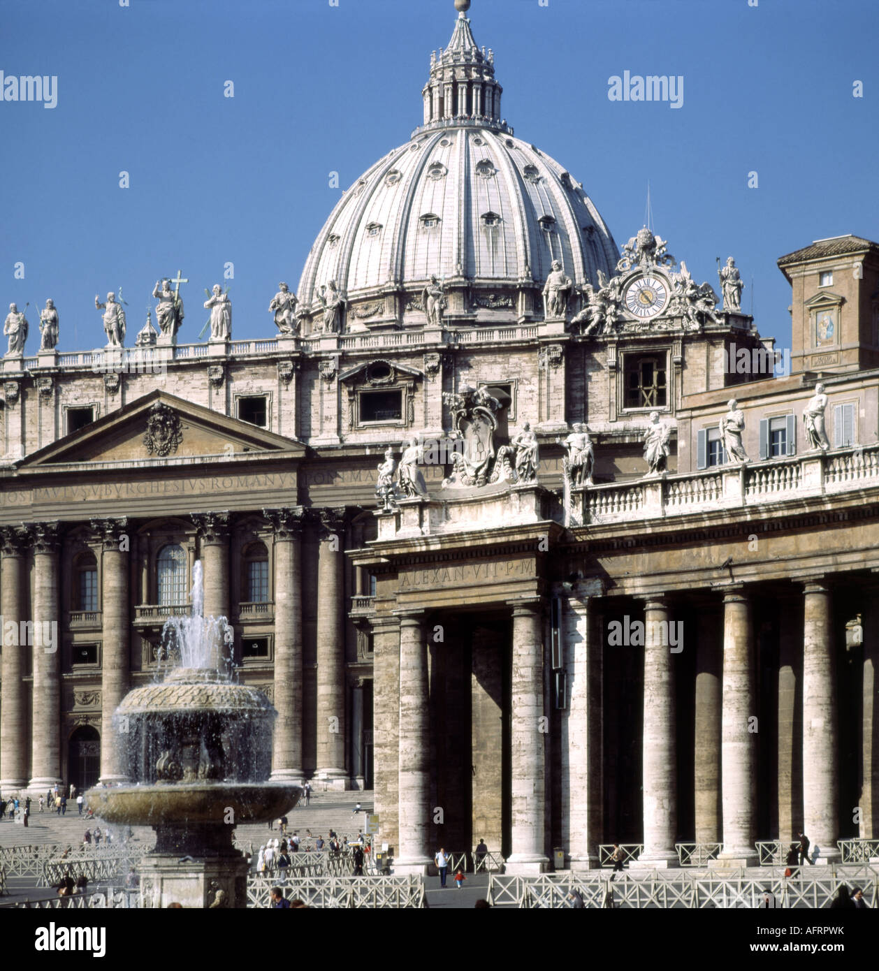 St.Peter's Basilica in Rome Stock Photo - Alamy