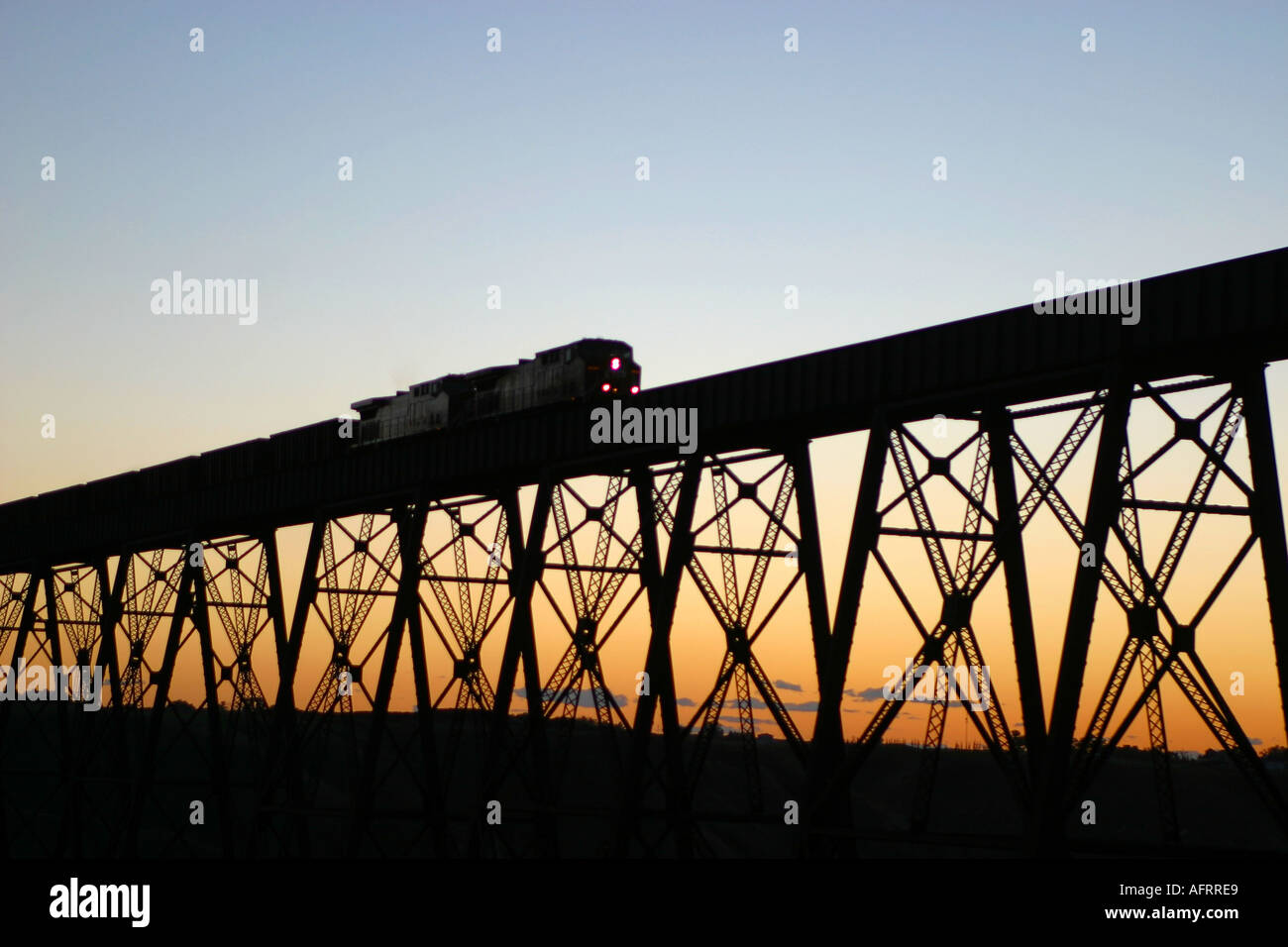 Spanning deep river valley hi-res stock photography and images - Alamy