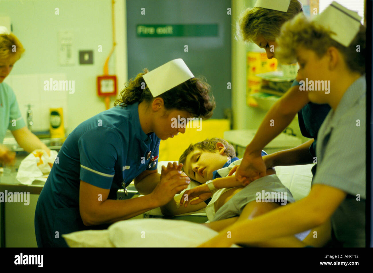 Hospital nurse 1980s hi-res stock photography and images - Alamy