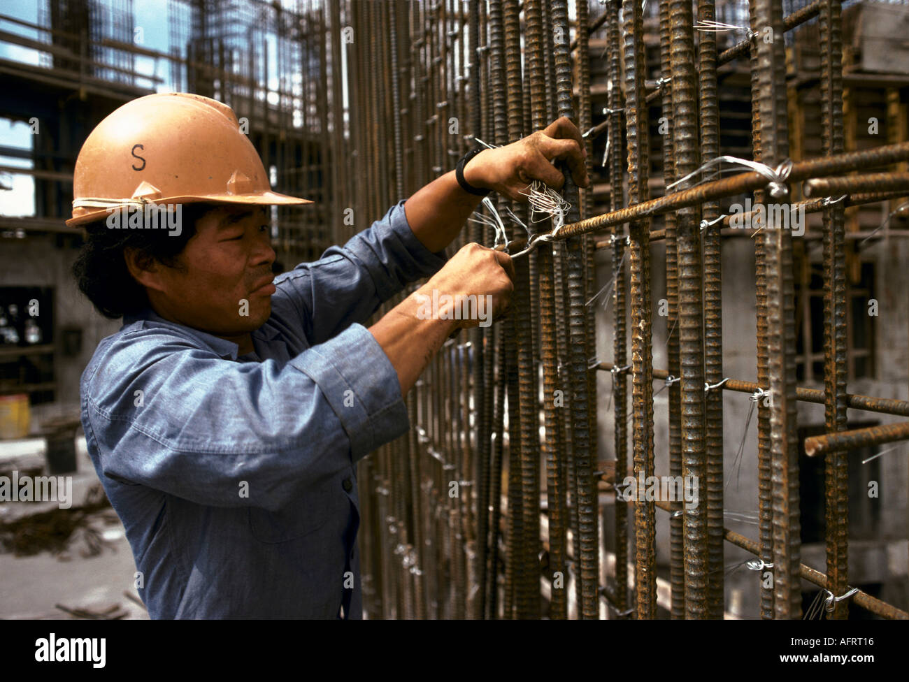 Singapore modern industry worker hi-res stock photography and images ...