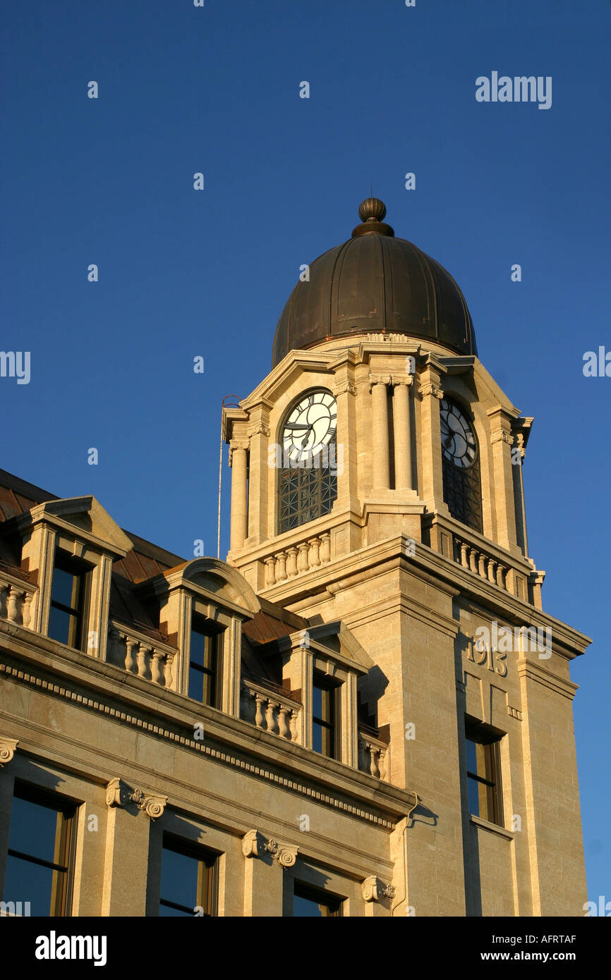 Vertical architecture Cut Out Stock Images & Pictures - Alamy