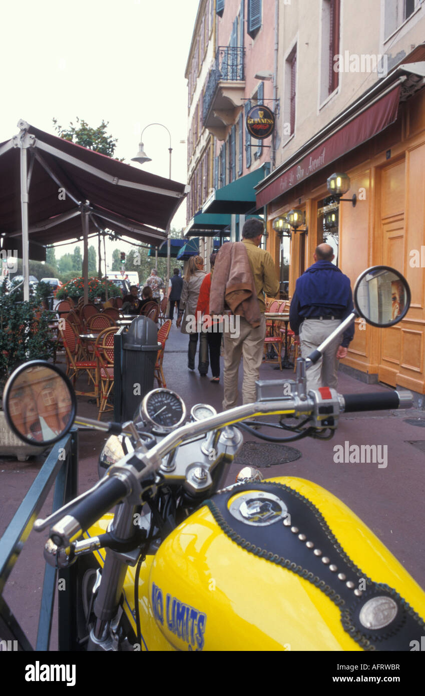 Cycle saloon hi-res stock photography and images - Alamy