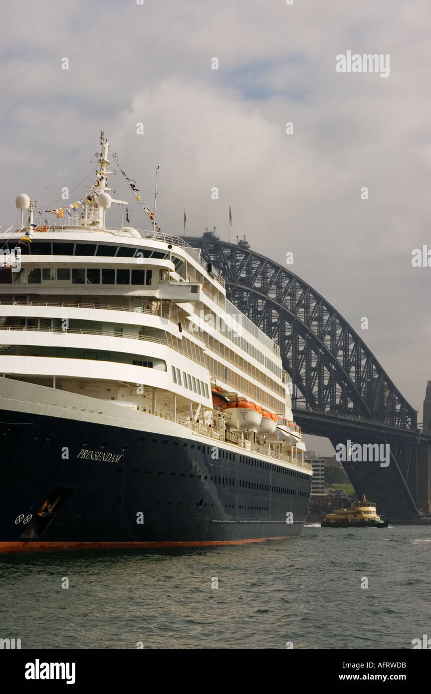 Australia, Sydney, Cruise Ship Stock Photo - Alamy