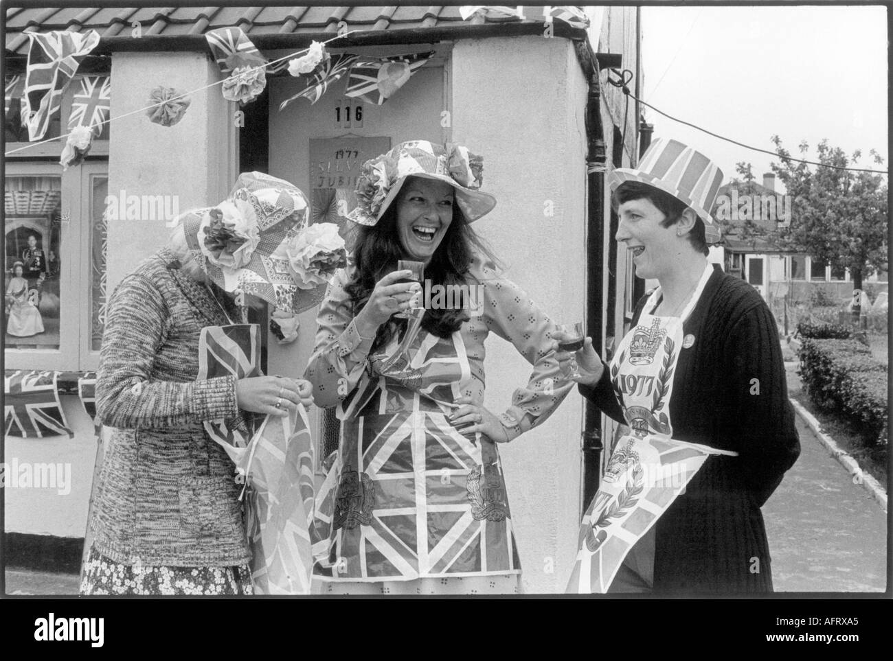 Queens Jubilee 1977 Silver Jubilee UK Queen Elizabeth II celebrations ...