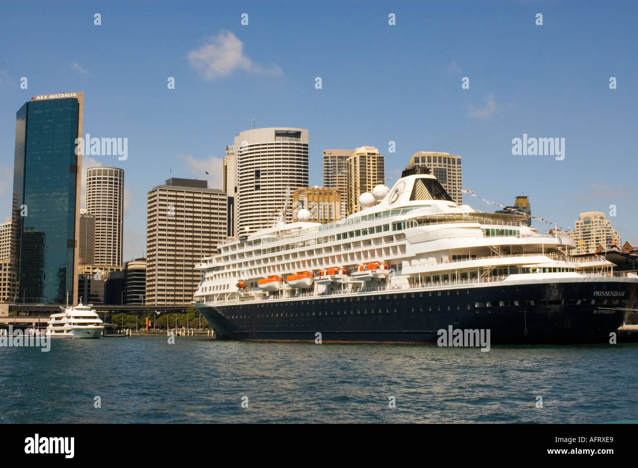 Australia, Sydney, Circular Quay, Cruise ship Stock Photo - Alamy