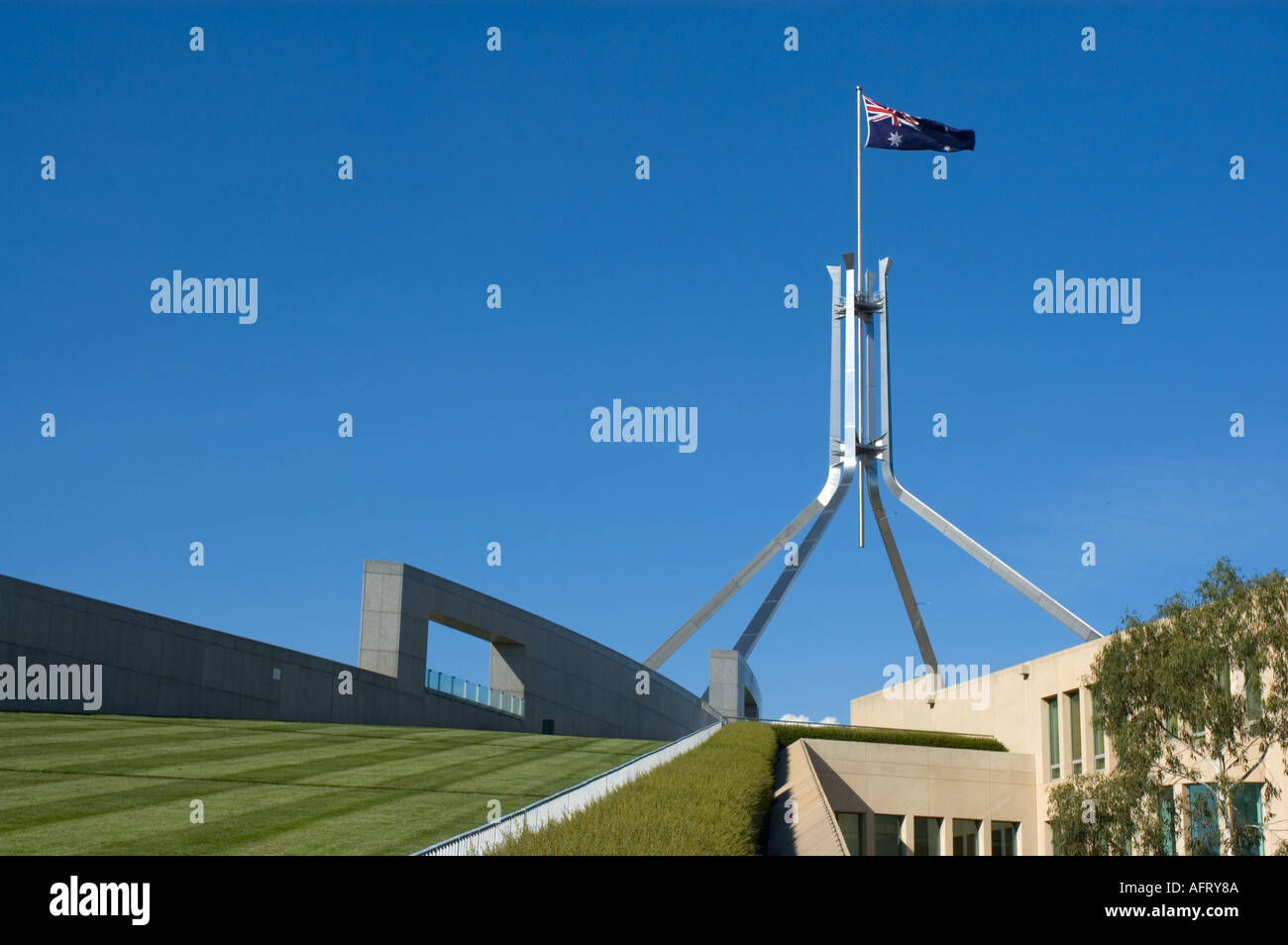 Modern australian architecture flagpole hi-res stock photography and images - Alamy