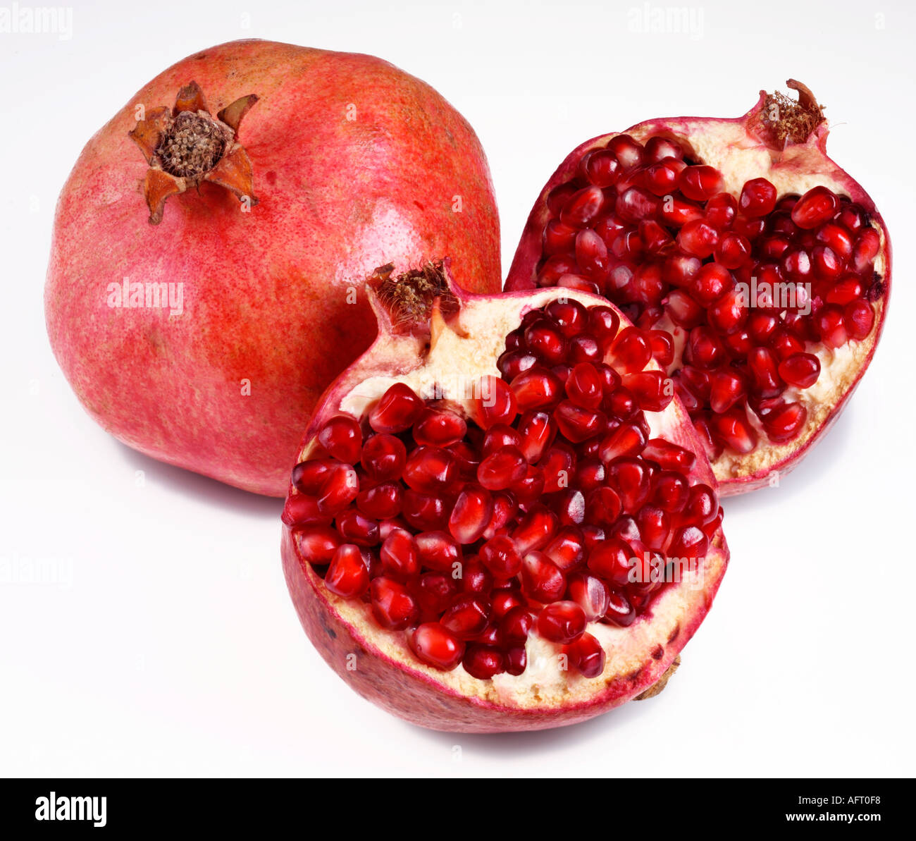 Pomegranate fresh fruit seeds hi-res stock photography and images - Alamy