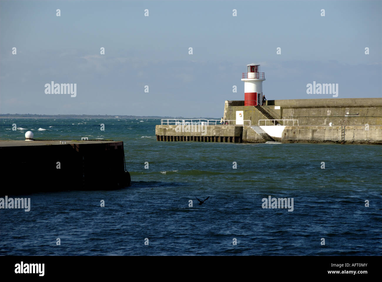 County wicklow harbour hi-res stock photography and images - Alamy