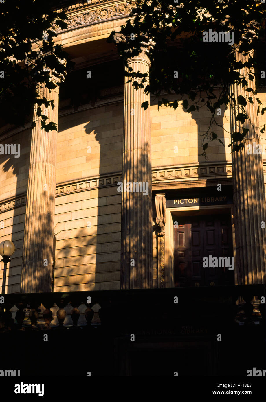 The Picton Library in Liverpool Stock Photo - Alamy
