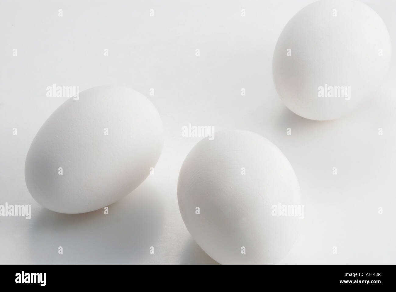 3 white eggs hi-res stock photography and images - Alamy