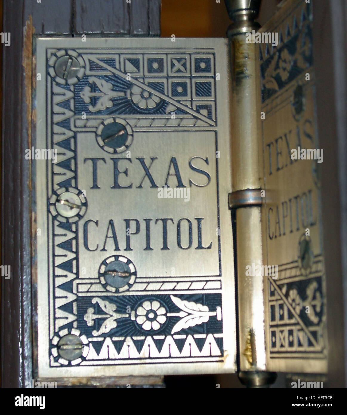 Hings hi-res stock photography and images - Alamy